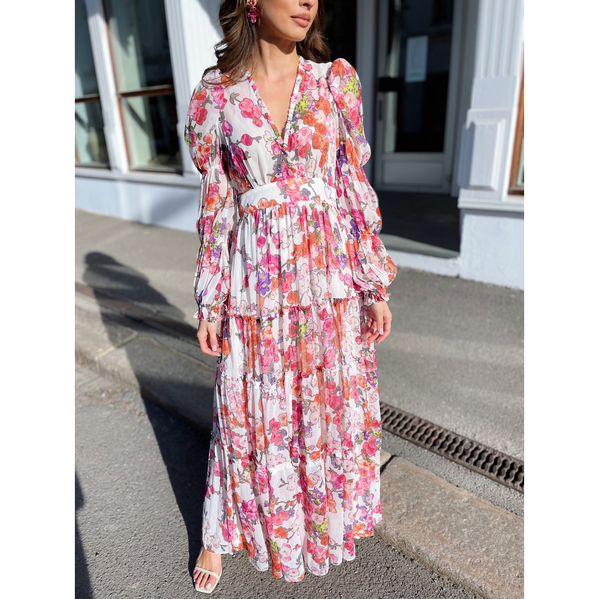 Chiffon Maxi Dress - Off White Poppy By TiMo - Seven Tønsberg